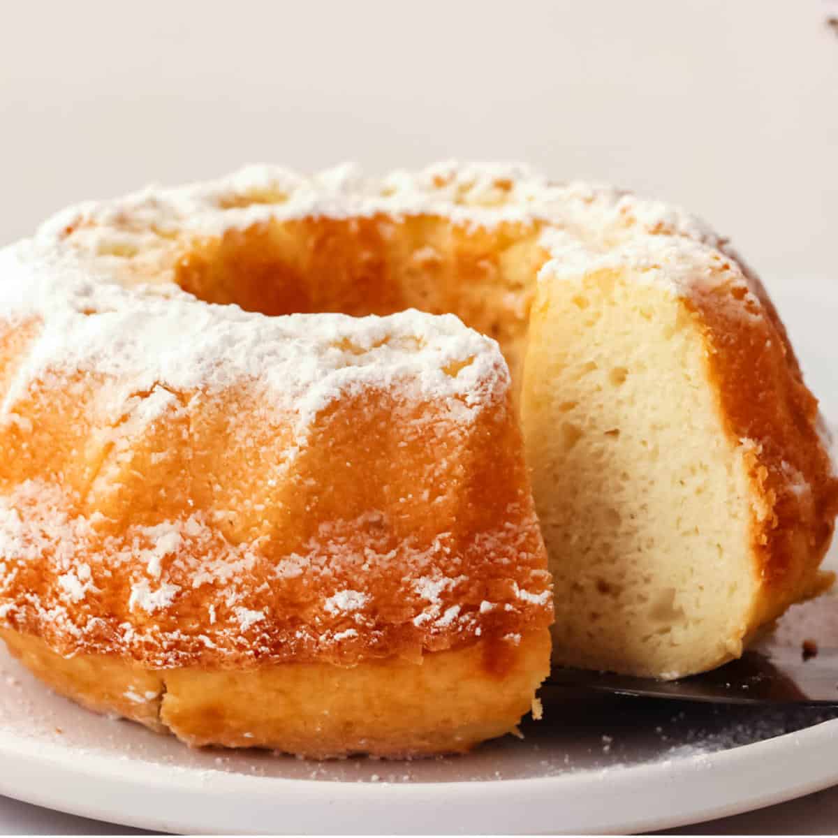 Easy vanilla bundt cake