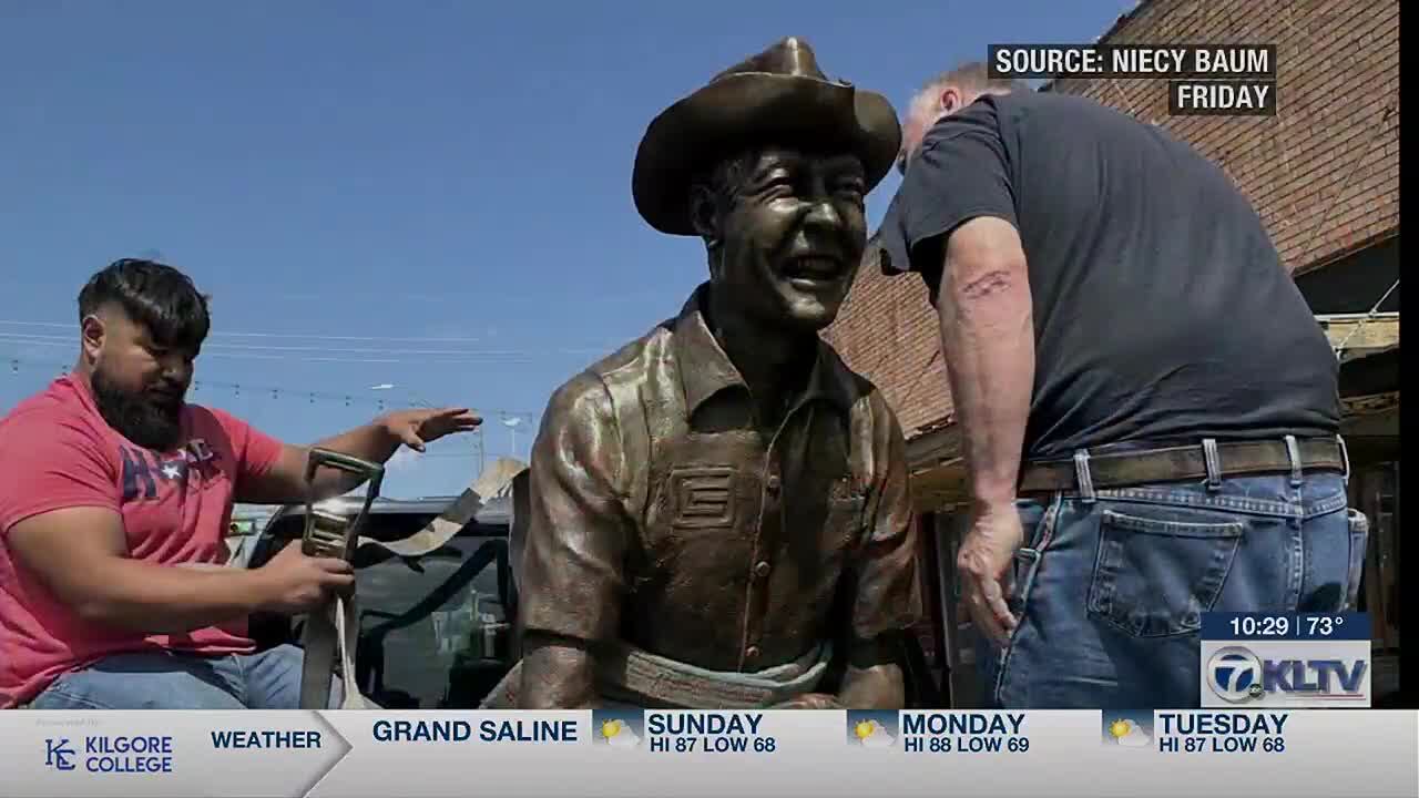 Statue for sports-car designer Carroll Shelby unveiled during Pittsburg ...