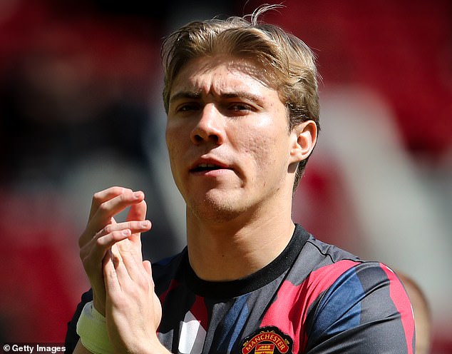 Rasmus Hojlund sends defiant eight-word message after scoring just his ...