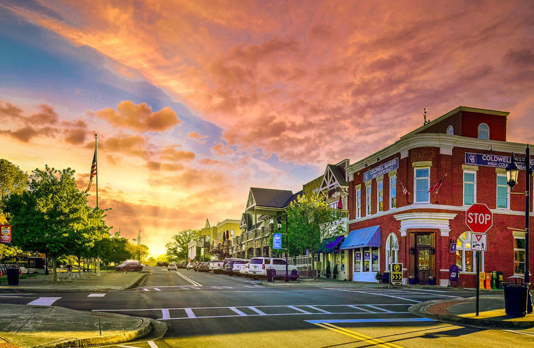 This Georgia Mountain Town's Name Proves It's One Of The Most Beautiful ...