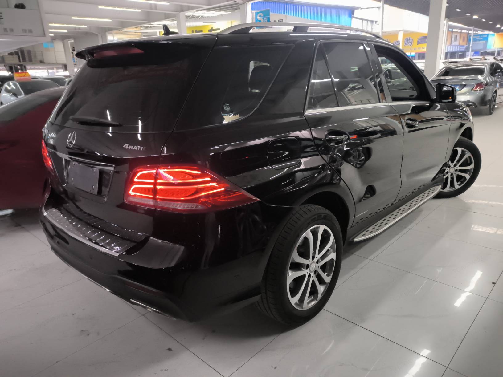 奔驰 奔驰GLE 2017款 GLE 320 4MATIC 动感型实拍图