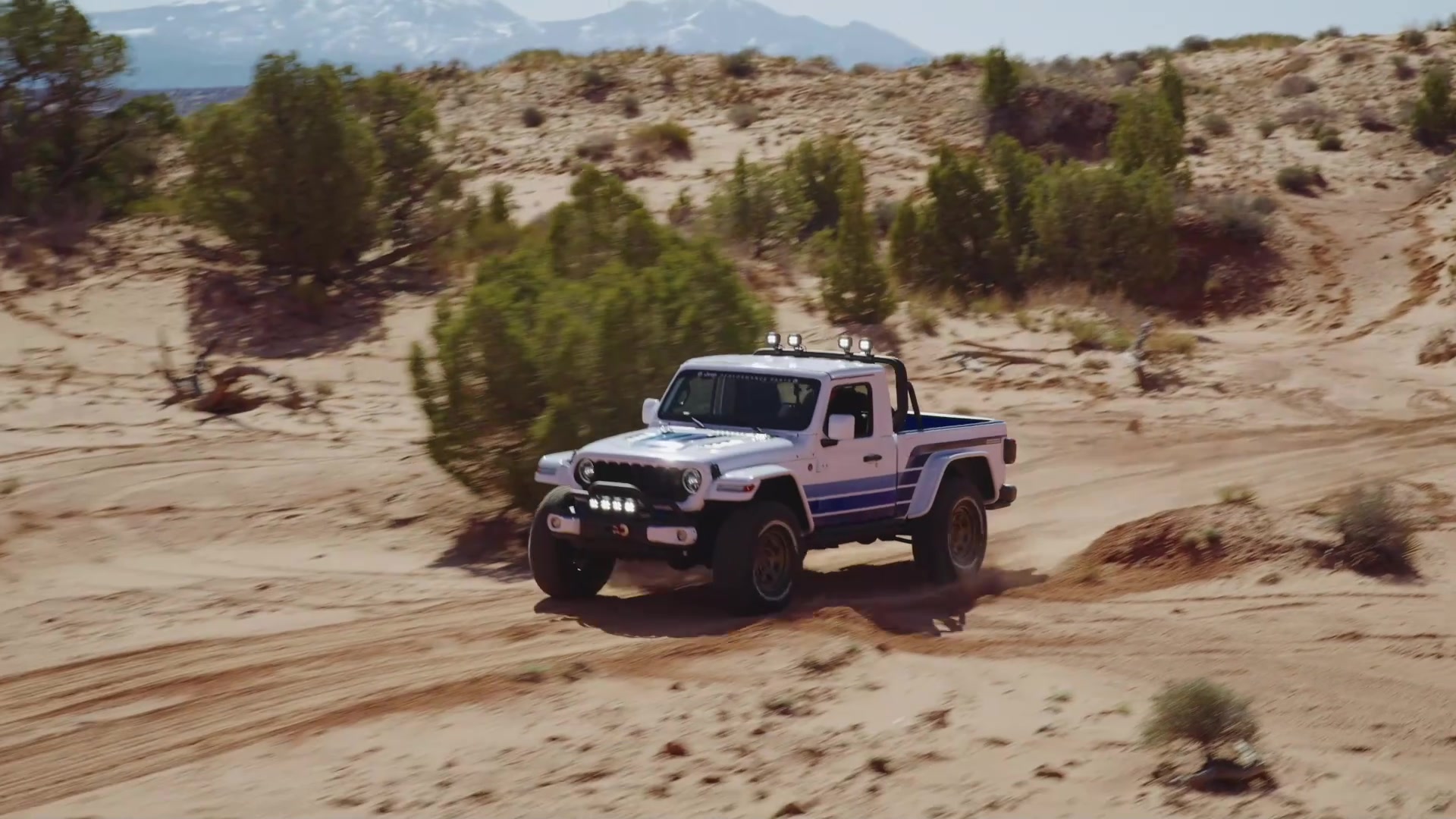 Der Jeep J6 Honcho Concept - 2025 Easter Jeep Safari