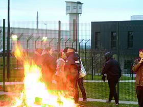 20 held in police raids after French prison attacks