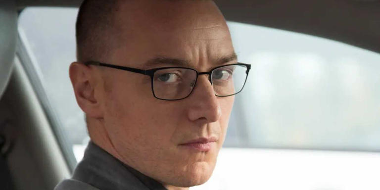 Kevin Wendell Crumb's Origin & Backstory In Split Explained