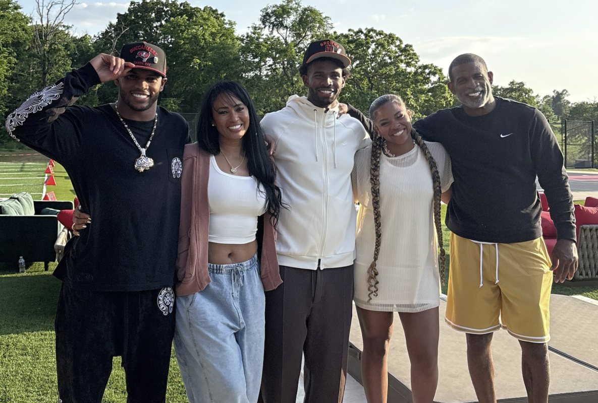 Shedeur Sanders dances with mom Pilar, sister Shelomi after NFL draft ...