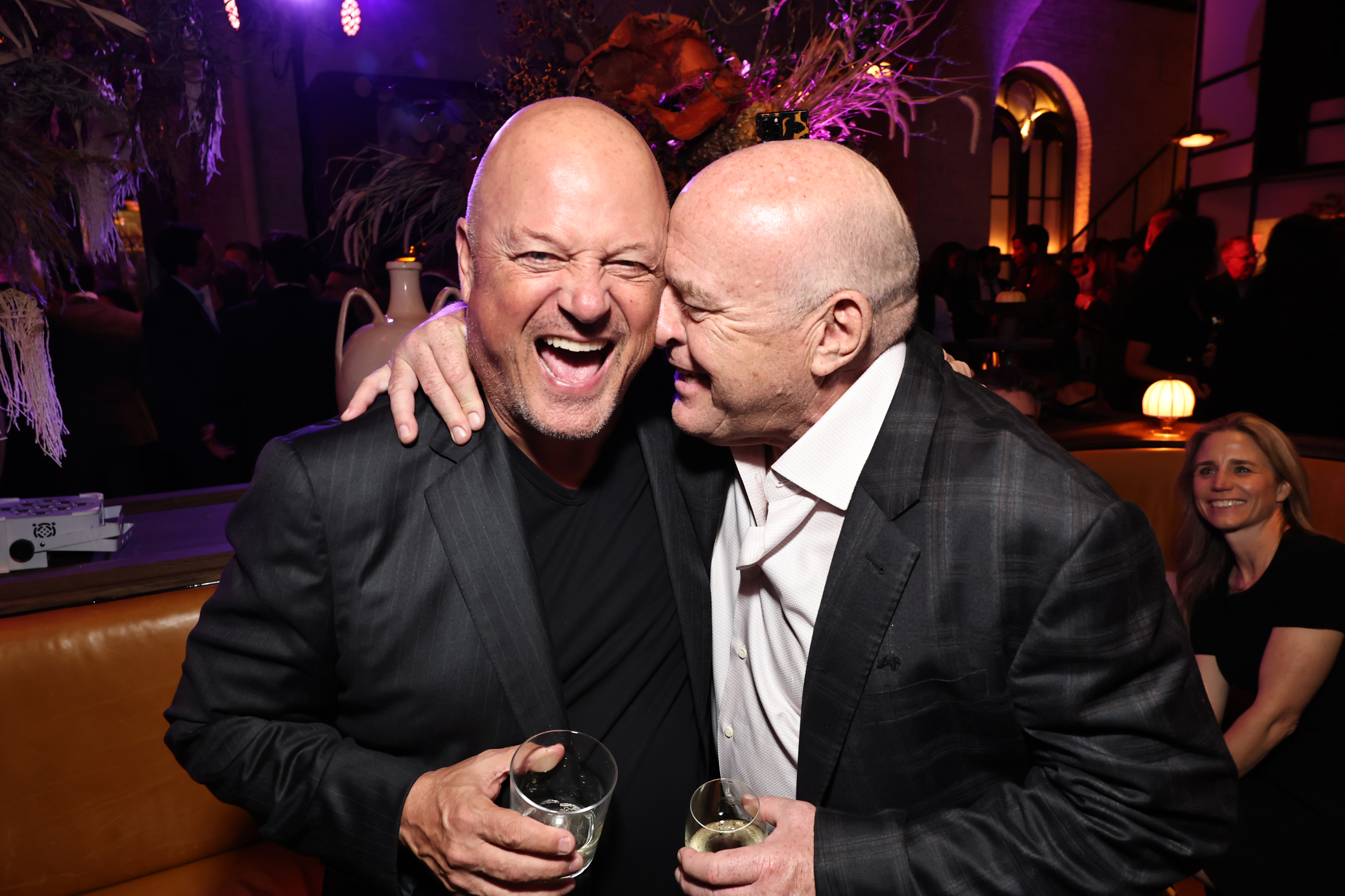 ‘White Lotus’ star mobbed by DC insiders, anchors at raging White House ...