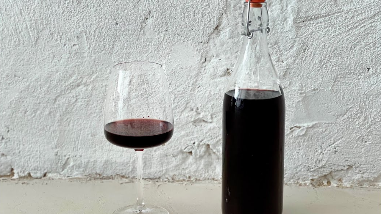 You Won’t Believe How Easy It Is to Make Your Own Cherry Wine at Home!