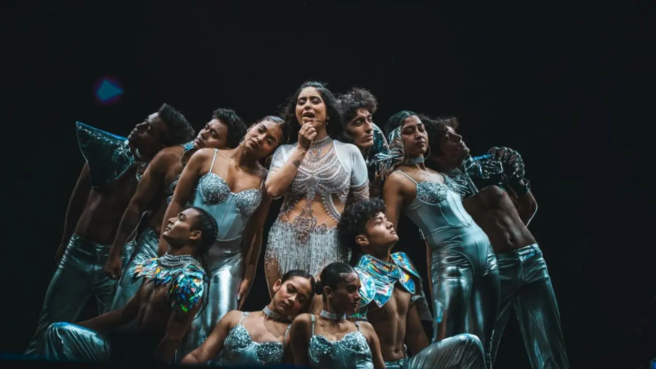 Neha Bhasin pulls off first solo ticketed concert; exclusive pics inside