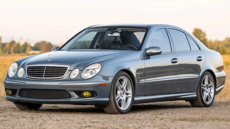 8 V8 sedans enthusiasts are hoarding for their engines
