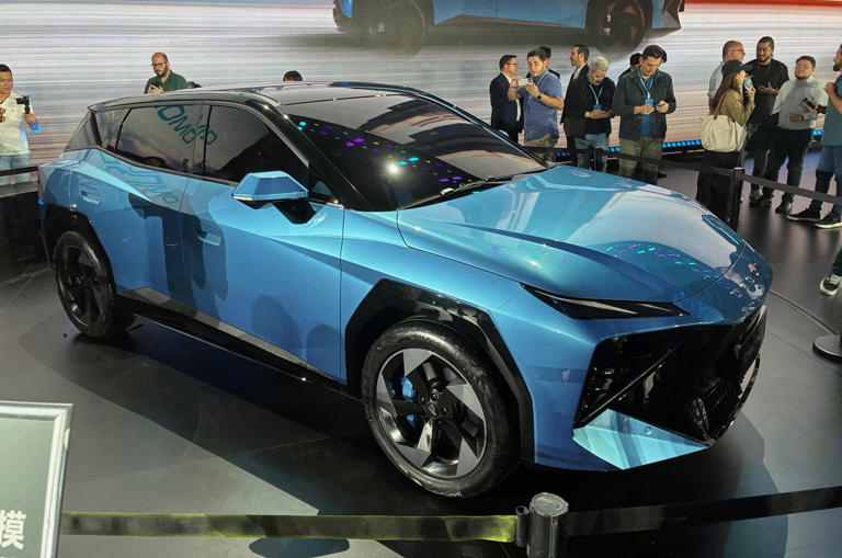 Omoda 3 unveiled as stylish crossover bound for the UK