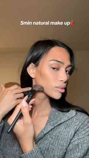 Back With My 5 Minute Natural Makeup