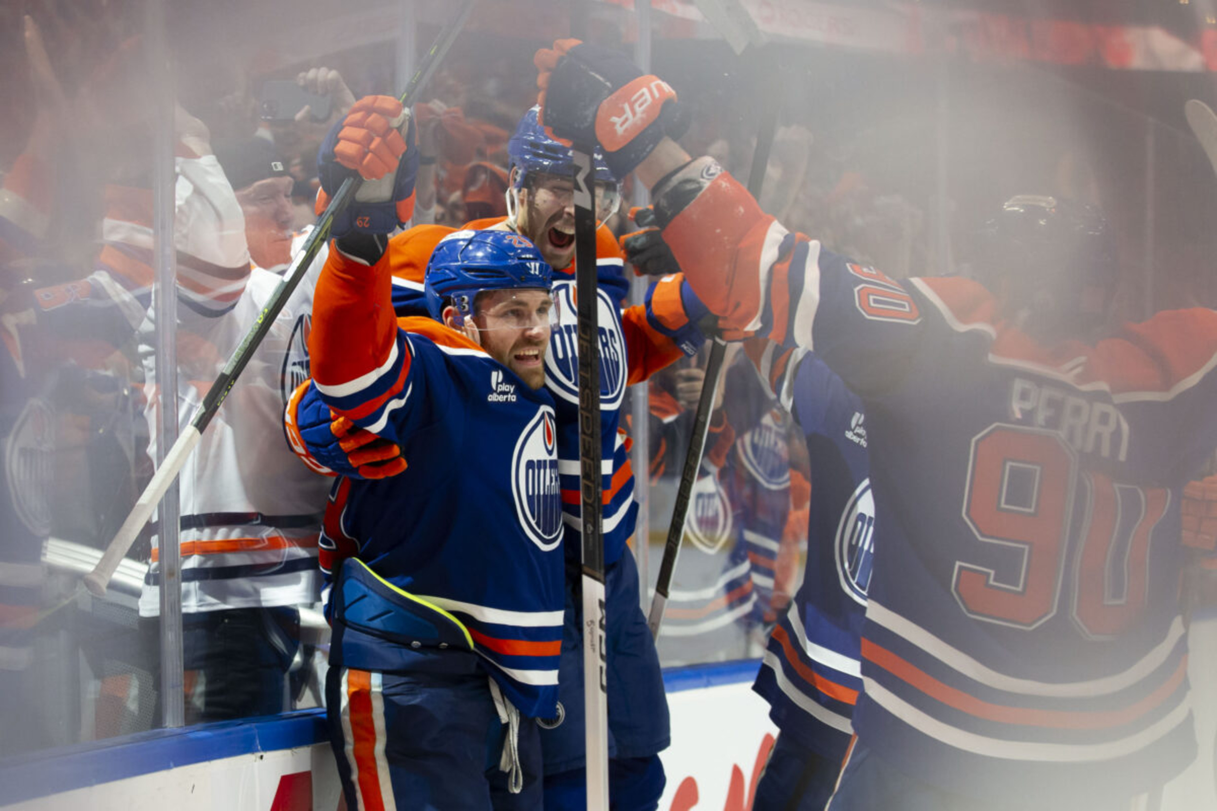 Oilers Make Dramatic Comeback to Beat Kings in OT, Even Series 2-2
