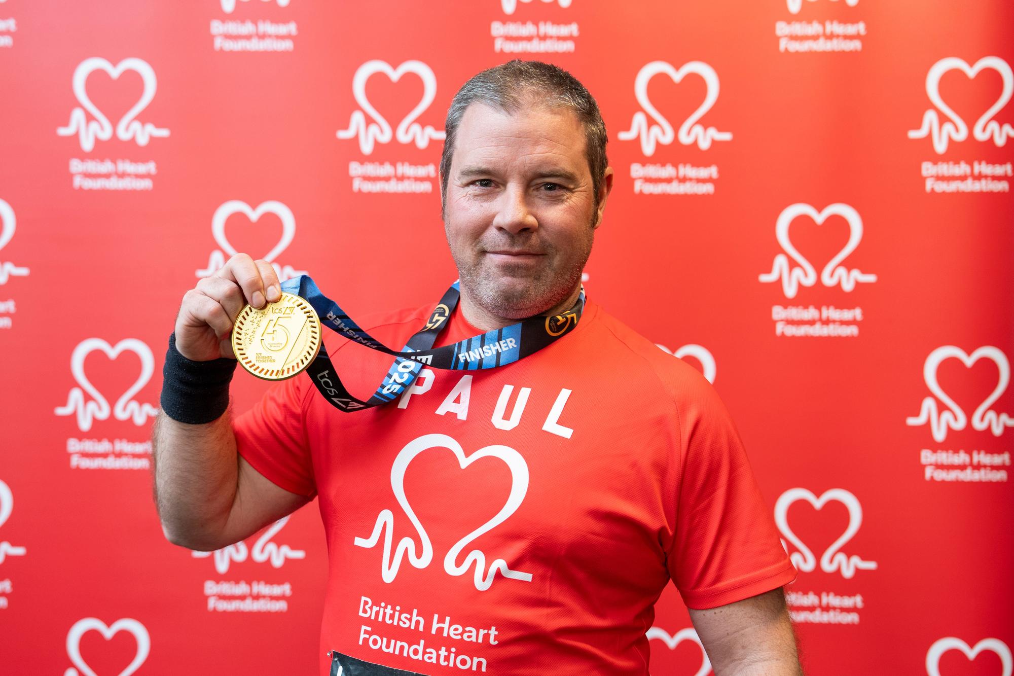 Worthing dad crosses finish line at the TCS 2025 London Marathon in ...