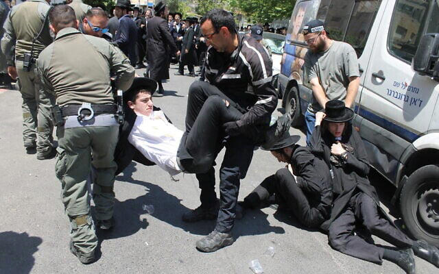 As Haredi protests spiral into perilous chaos, police are often nowhere ...
