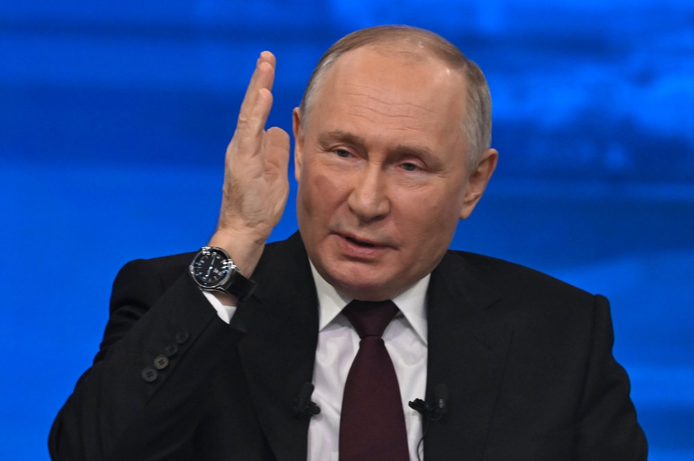 Putin Redraws Baltic Sea Borders: Claims Parts of International Waters ...