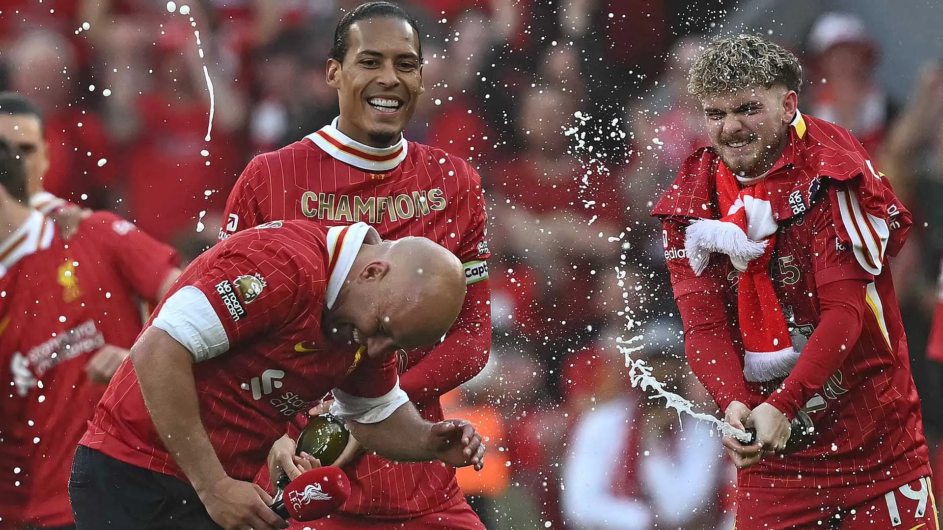 De Britten zijn gek op Arne Slot: foto's van het superfeest