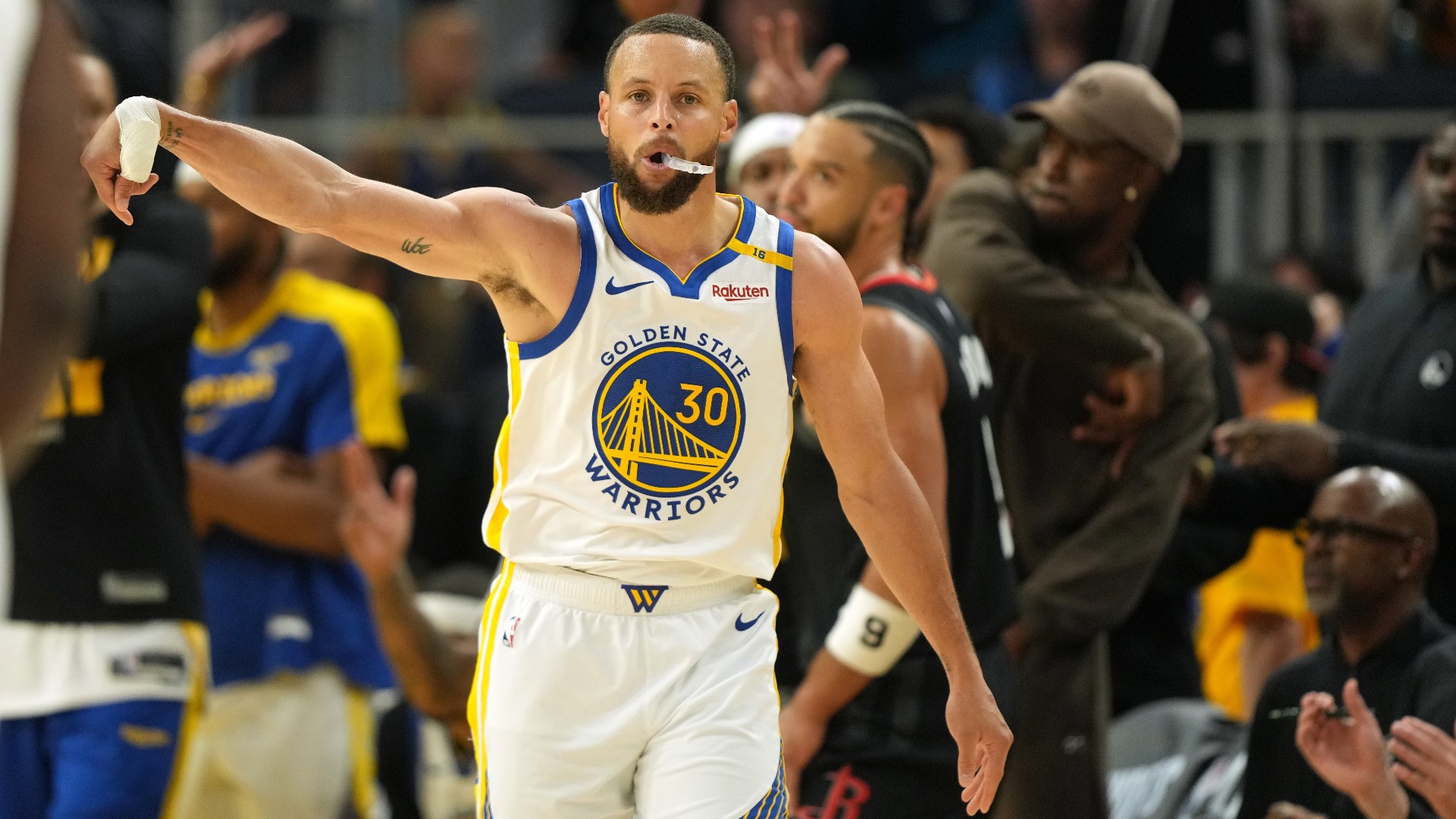 Golden State Take 2-1 Lead Over Houston as Curry Pours in 36