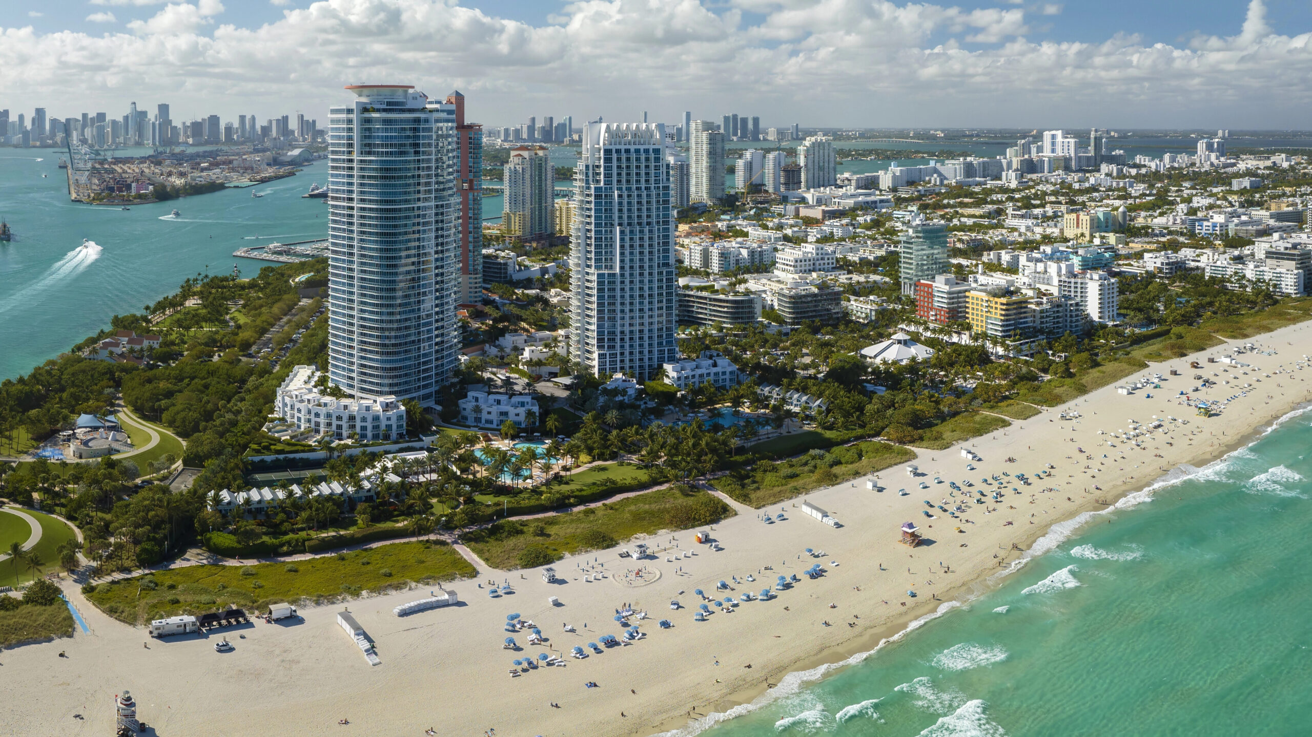 15 Sizzling Cities That Redefine Hot Weather Living