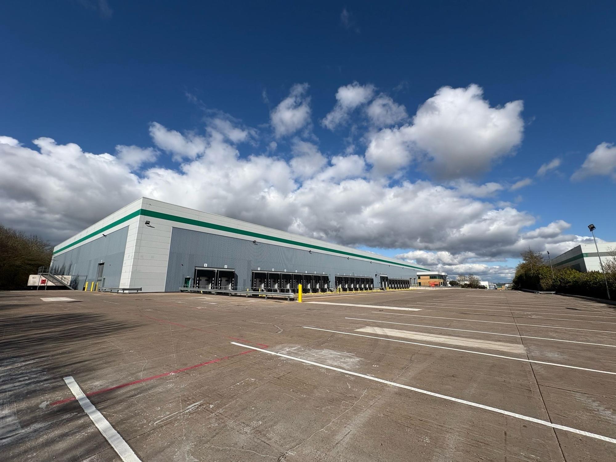 Contractor takes the Midlands by storm with shed loads of projects