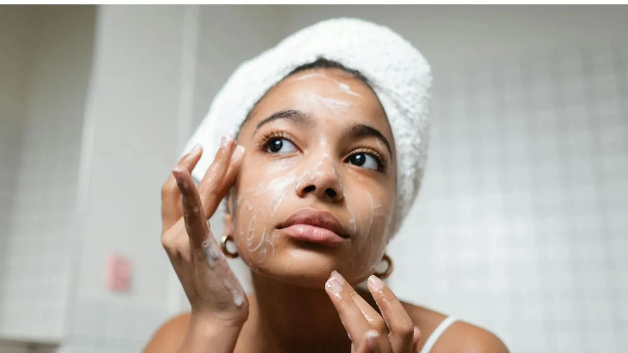 Deep Clean Your Skin with These Natural Ingredients—No Makeup Remover ...
