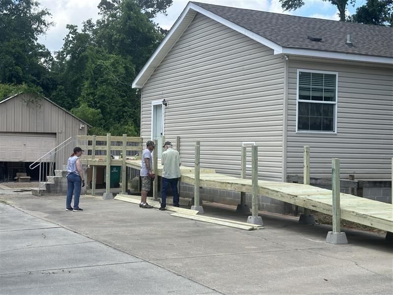 Nonprofit installs handicap ramps for veterans and others in need
