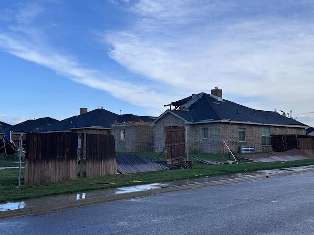 Tornado damages subdivision in Canyon