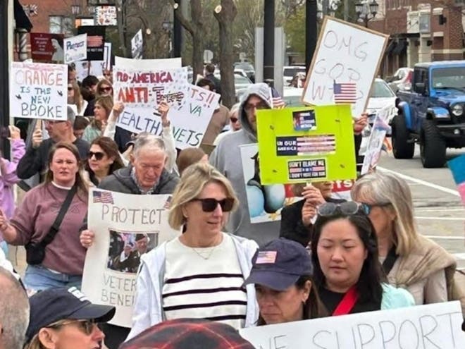Elmhurst Residents Protest Trump Administration