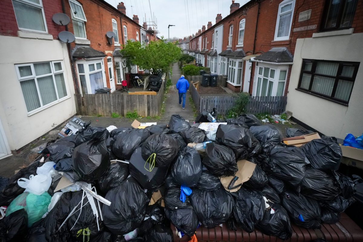 Bin strikes threat as summer of walkouts loom for Labour