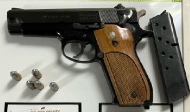 Loaded gun intercepted at Yeager Airport