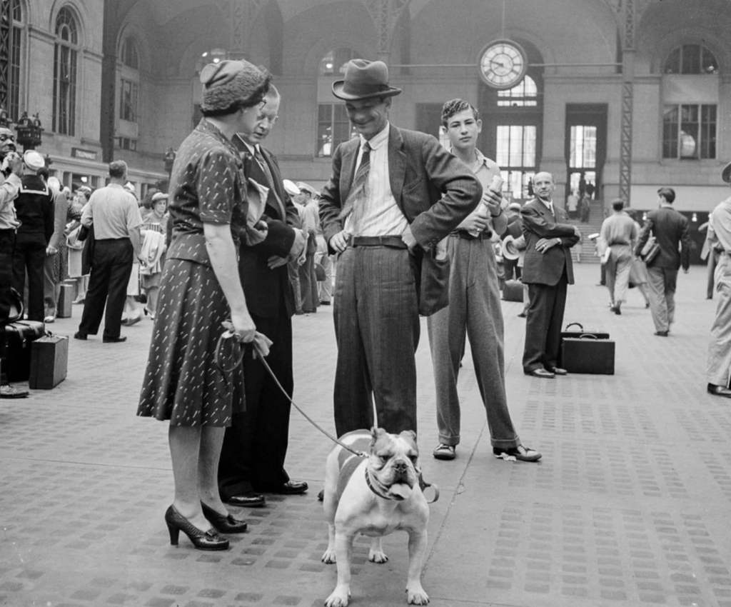 21 Vintage Photos That Reveal Old Penn Station’s Grandeur