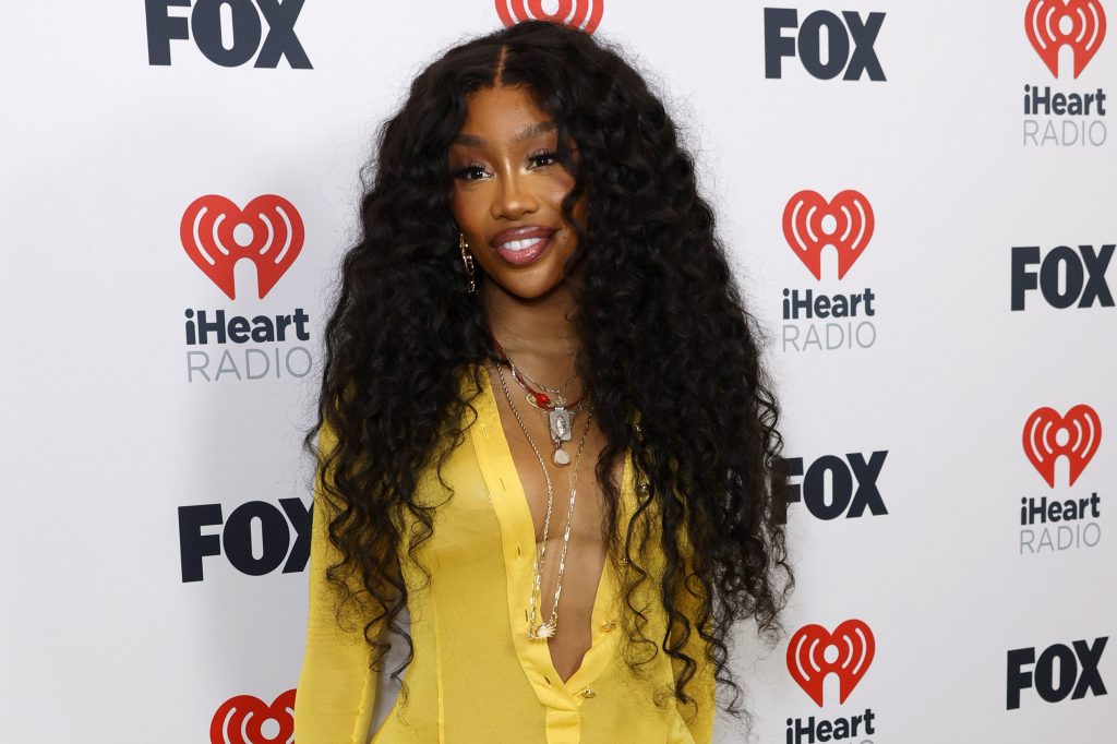 SZA Tops Albums and Songs Charts as ‘SOS' Leaps Back to No. 1
