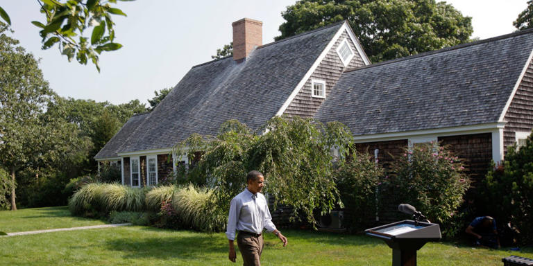 An Inside Look at the Obamas' Old Vineyard Retreat on the Market for $39M