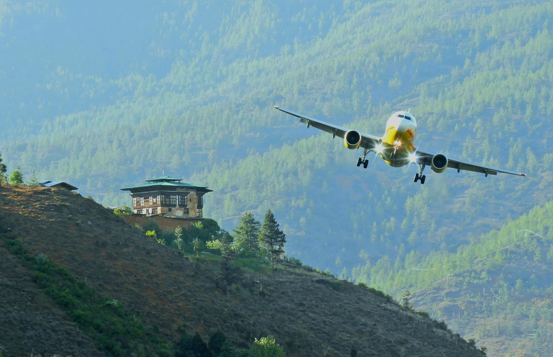 21 of the world's worst flight routes for turbulence