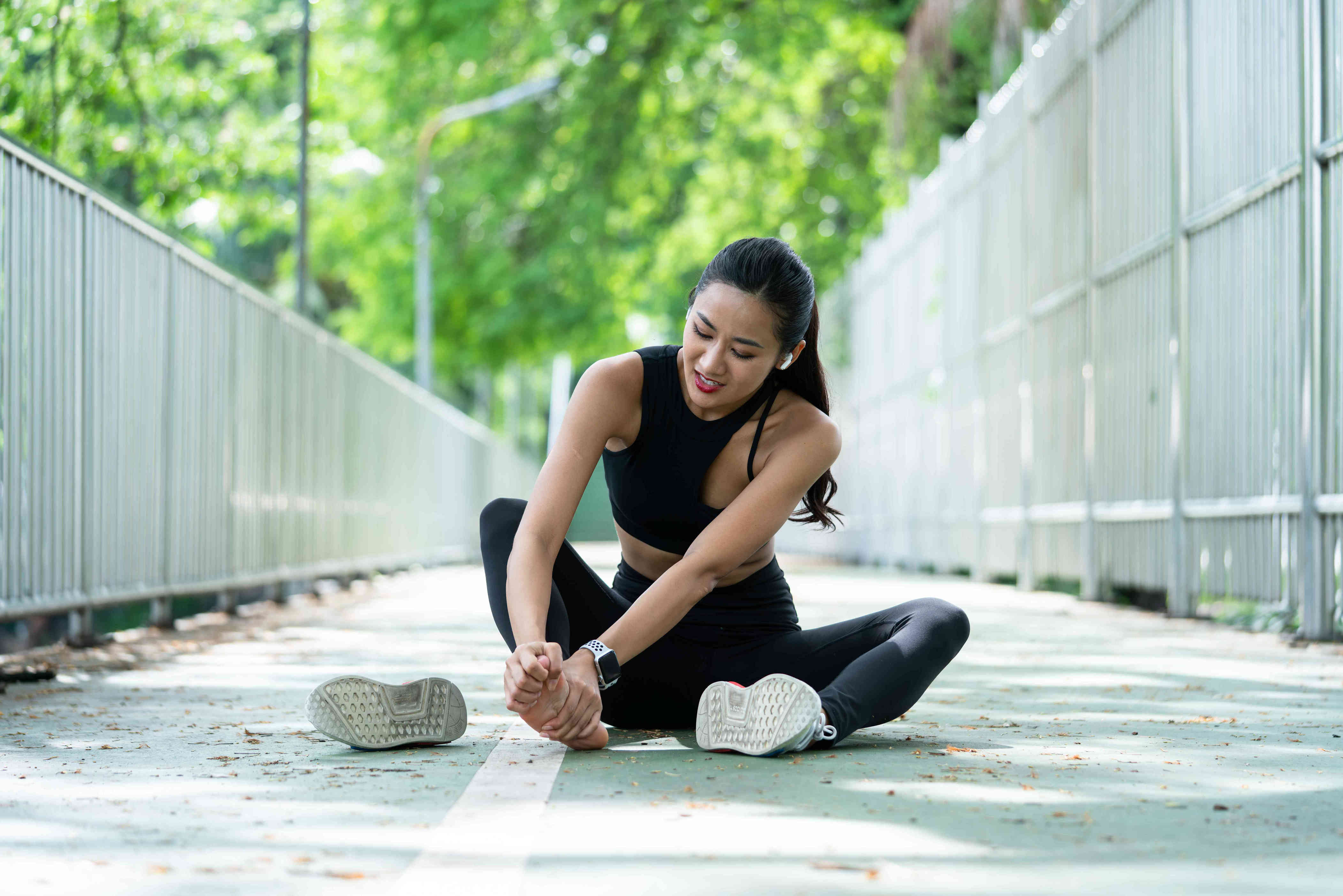 What Causes Retronychia?