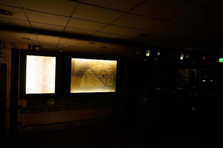 What caused Spain and Portugal power outages as experts suggest weather ...