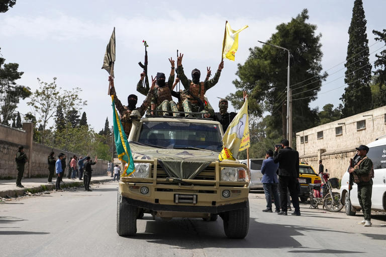 New Syria clashes as Kurds accuse authorities of 'aggression' near Aleppo