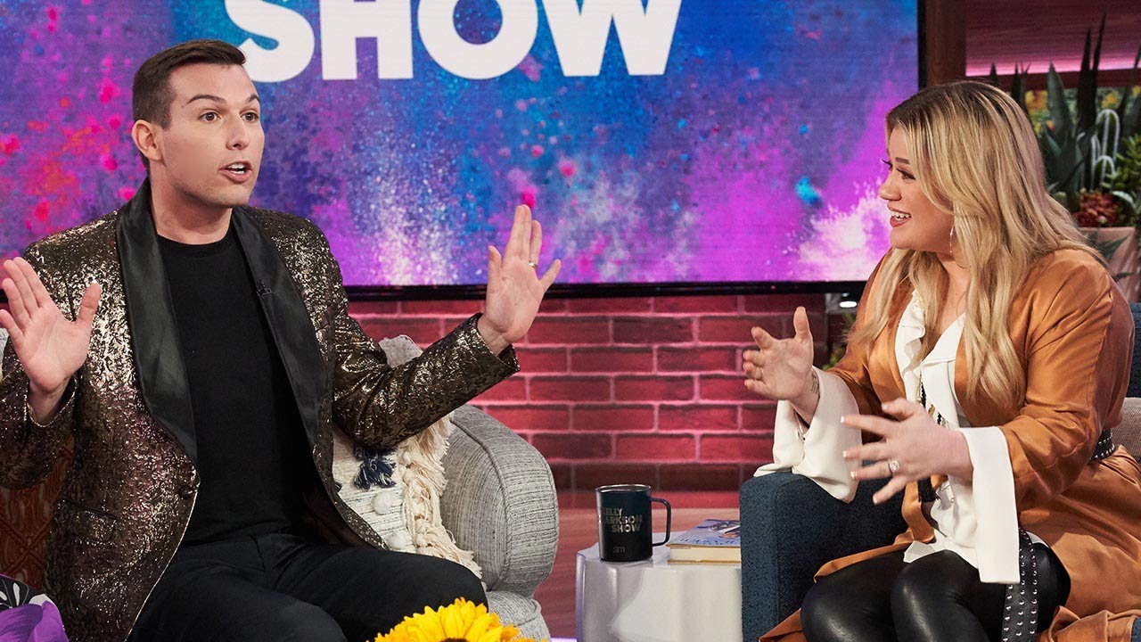 Psychic medium shocks Kelly Clarkson with mind-blowing reading