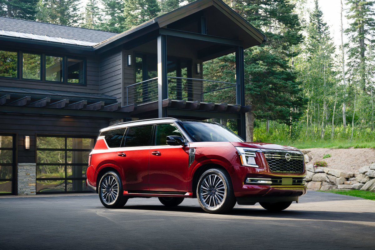 Ditch the Minivan: These SUVs Seat 8 People