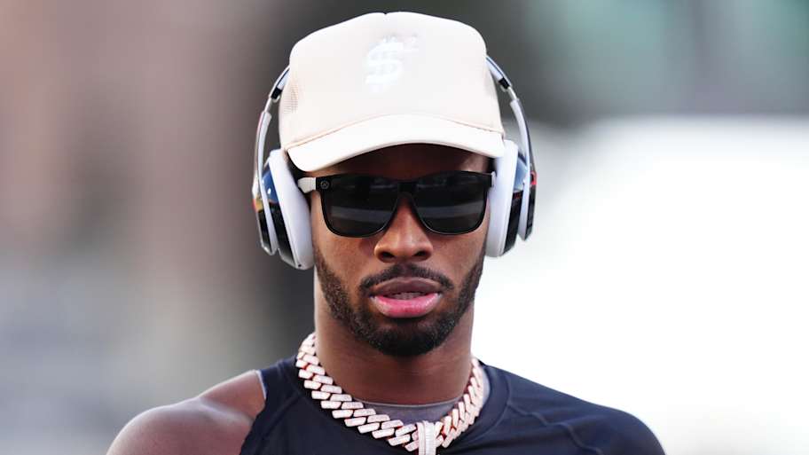 Shedeur Sanders Added to CFL Franchise's Negotiation List After NFL ...