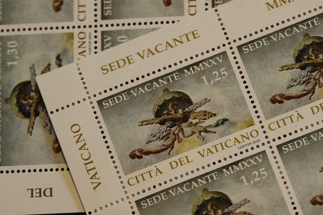 Vatican issues special stamp to mark the 'Sede Vacante'