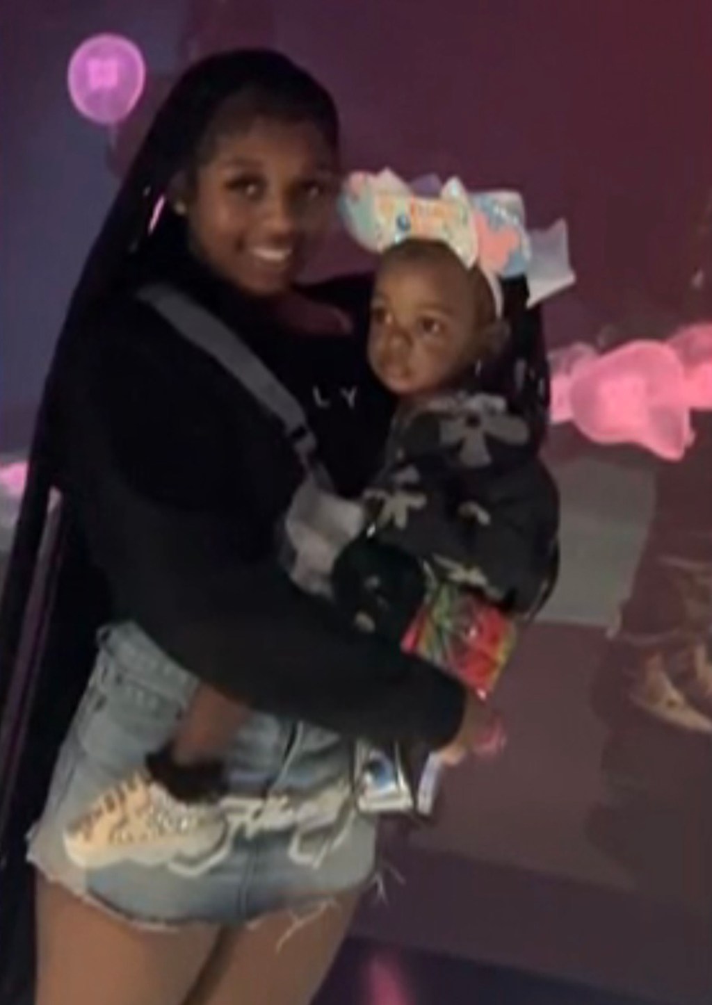 Missouri teen dancing on SUV roof falls, is fatally struck by fire ...