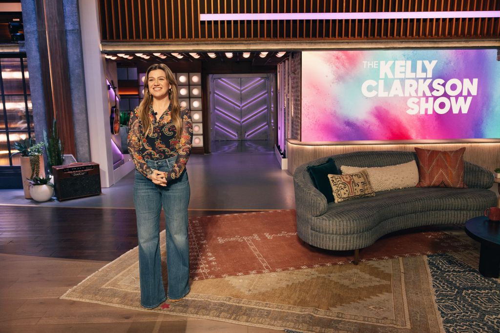 Kelly Clarkson's fans express their concerns after latest post