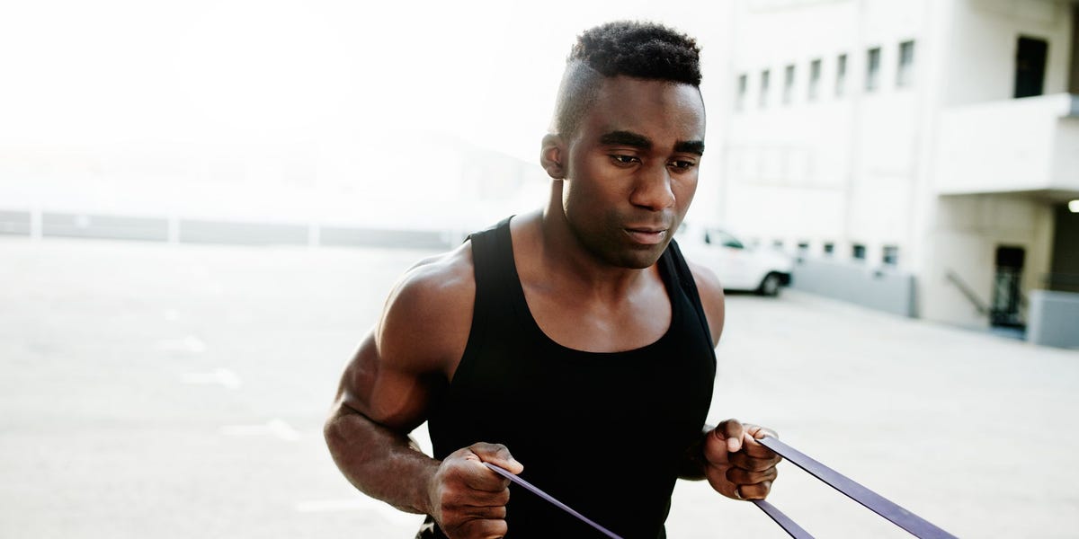 12 Great Resistance Band Exercises to Add to Your Workouts