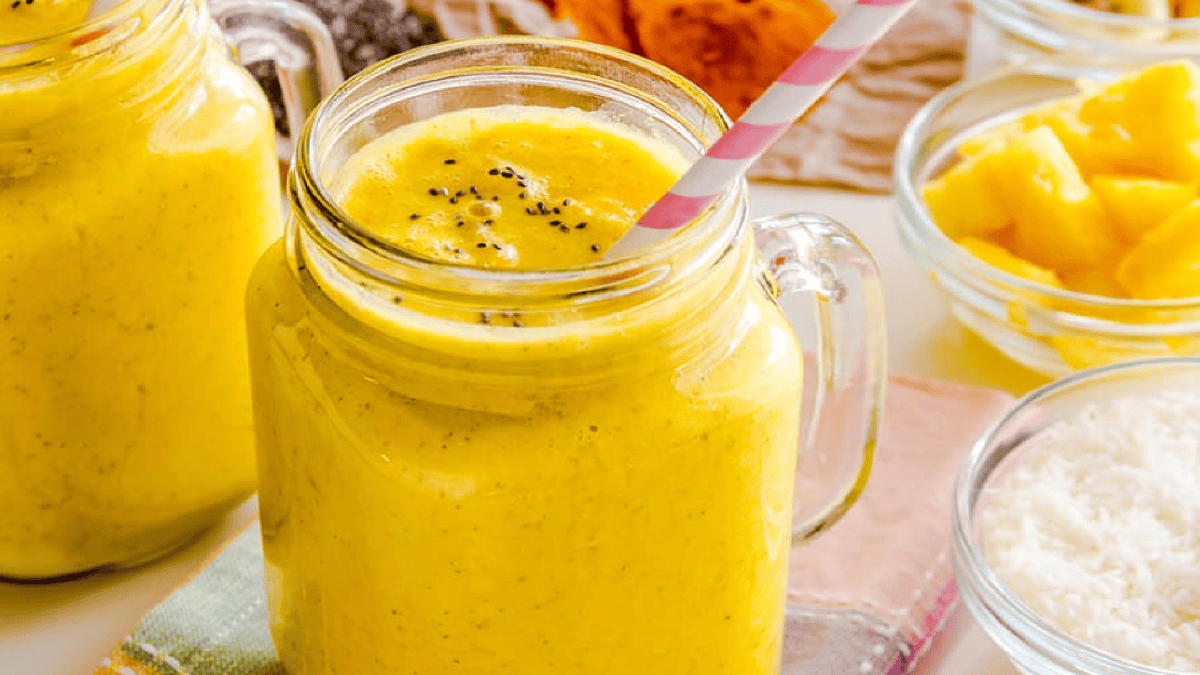 The 'Golden Juice': Pineapple, Turmeric, and Ginger to Kickstart Your ...