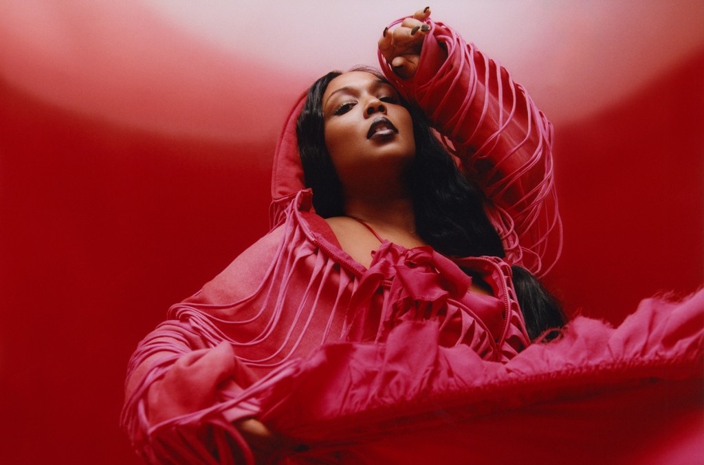 Lizzo Is in Her Rap Bag on ‘My Face Hurts From Smiling' Mixtape: Stream ...