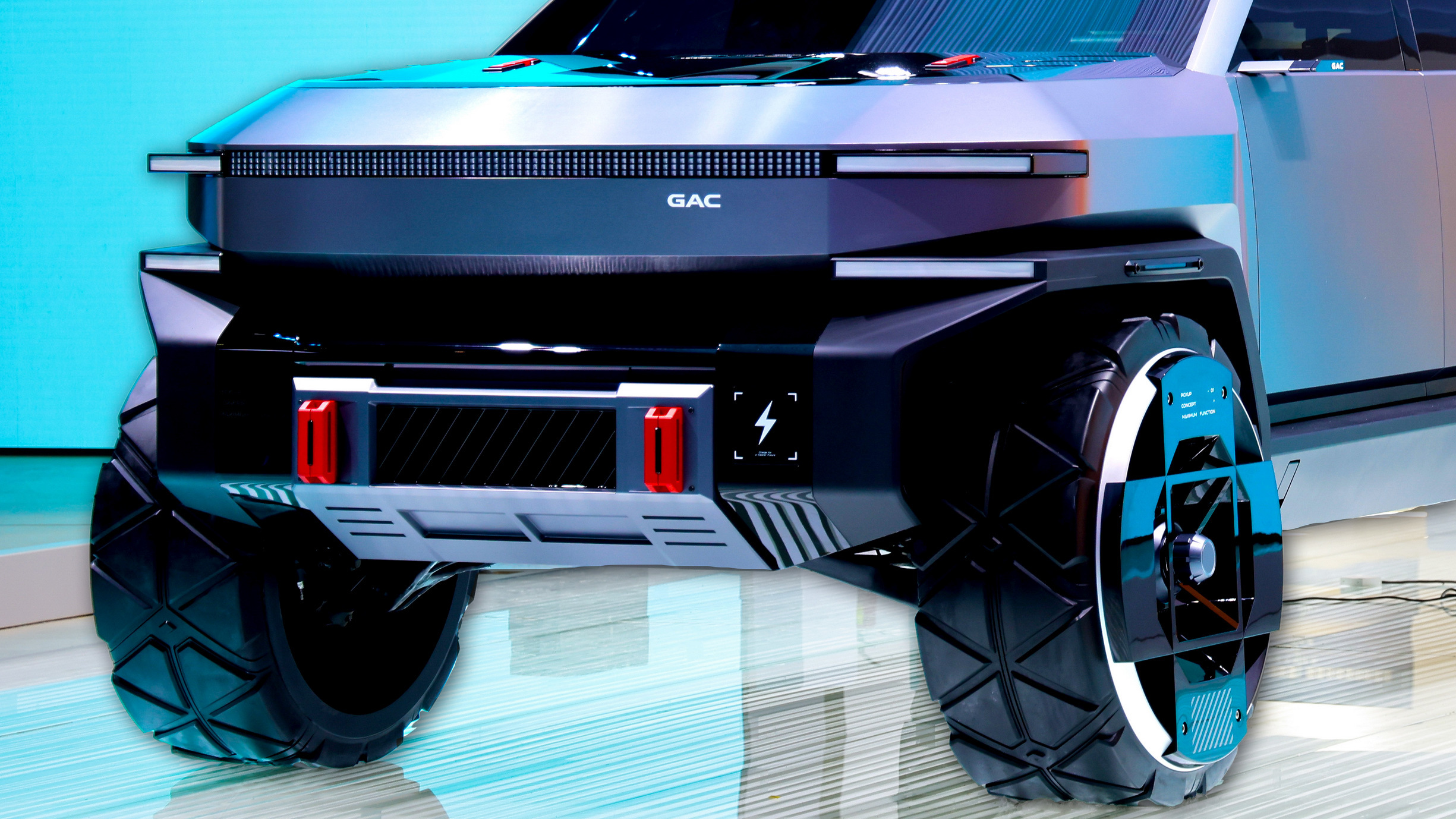 Chinese Pickup Looks Like Cybertruck And Hummer Had A One-Night Stand