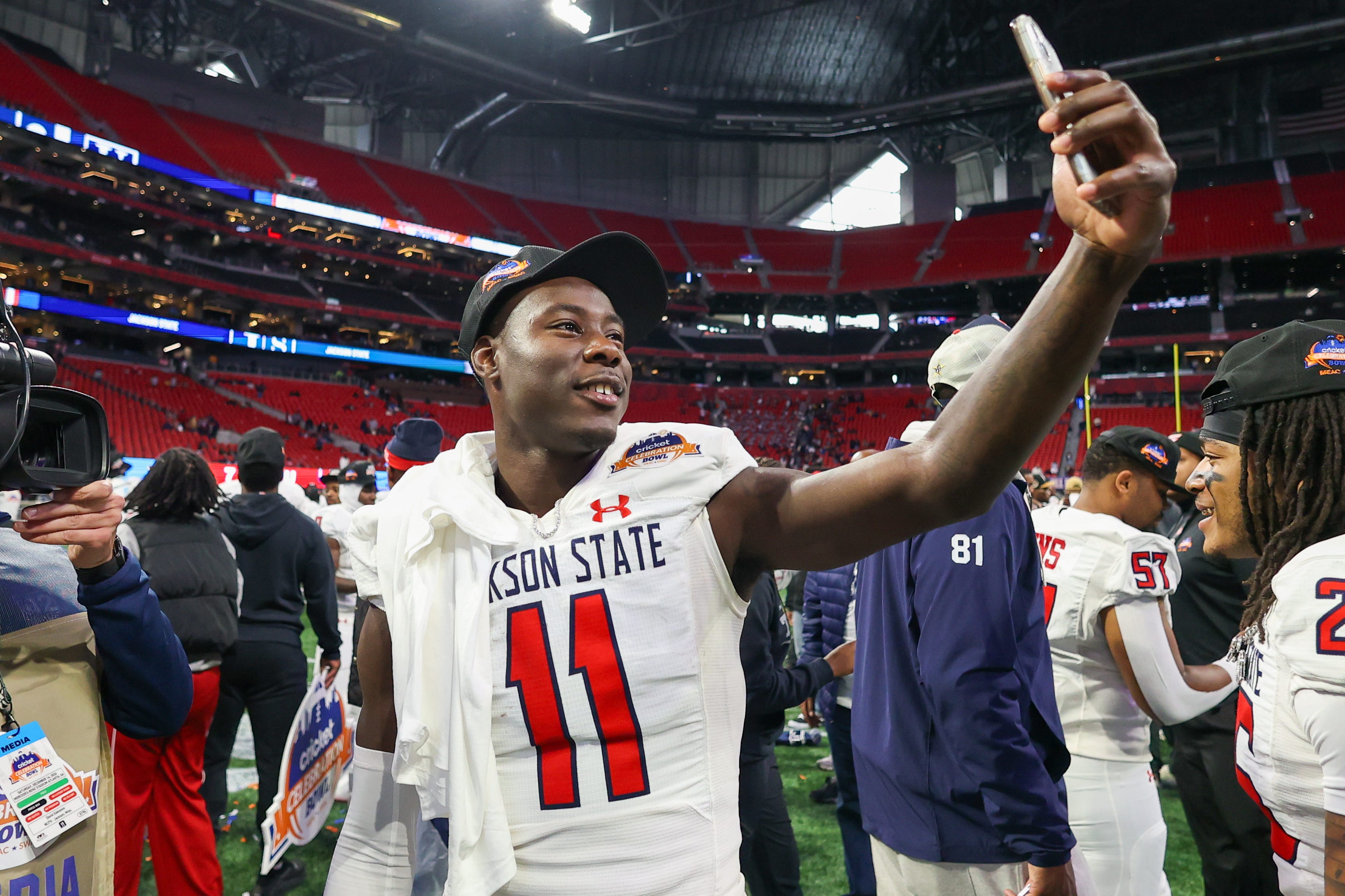 Flickering flame: Kentucky seeks a boost with transfer target