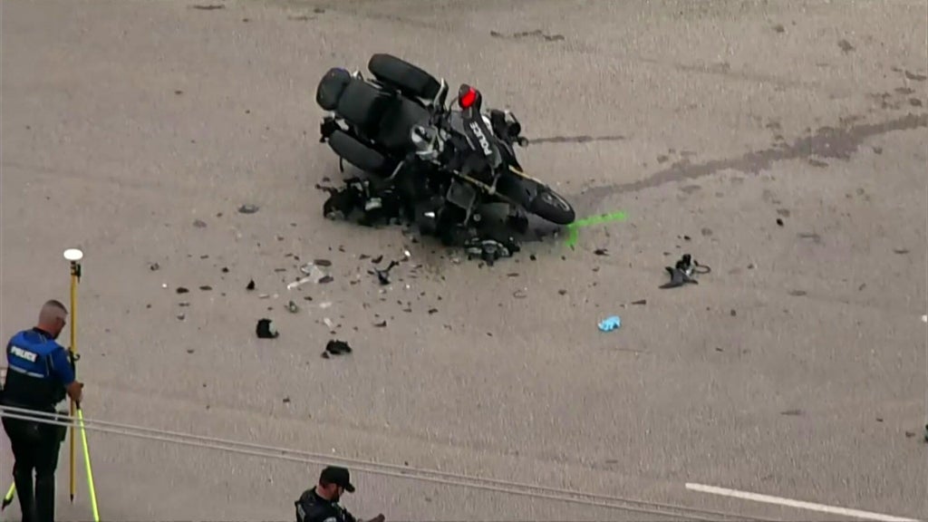 Two Southlake officers injured in separate crashes during response to call