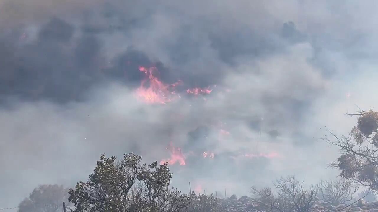 Stronghold Fire burns 2,100+ acres; crews gain containment in Cochise ...