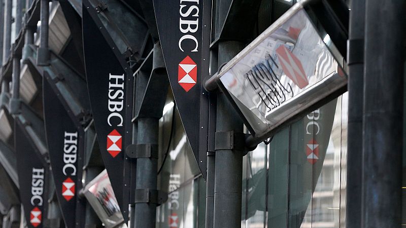 HSBC plans multibillion share buyback as profits slump in first quarter